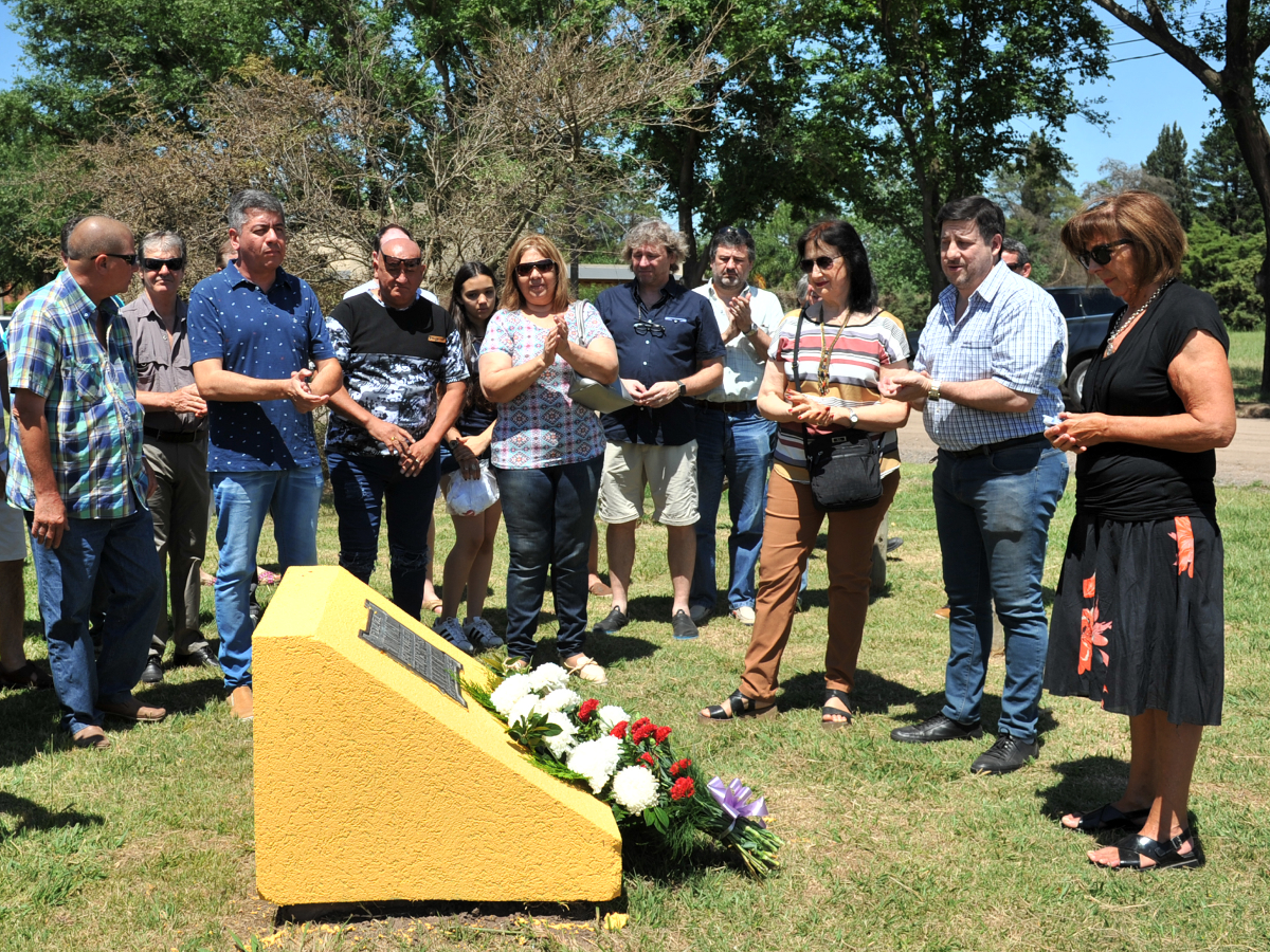Homenajearon a Mario Brook a 20 años de su muertes – La Voz de San Justo