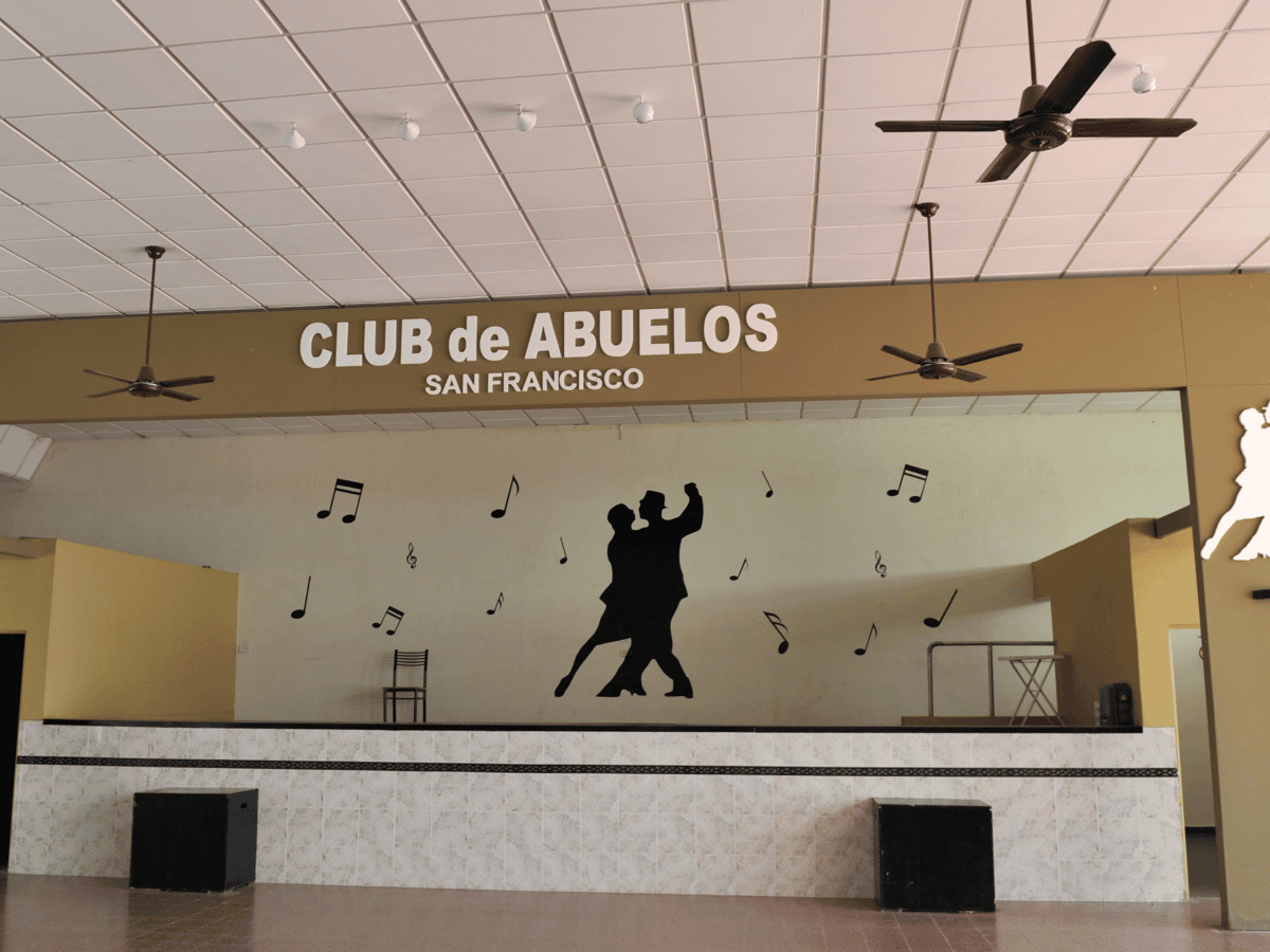 El Club de Abuelos, donde los “grandes” vuelven a ser jóvenes – La Voz ...