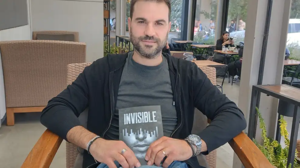 Literatura para reflexionar sobre el poder detrás del poder – La Voz de ...